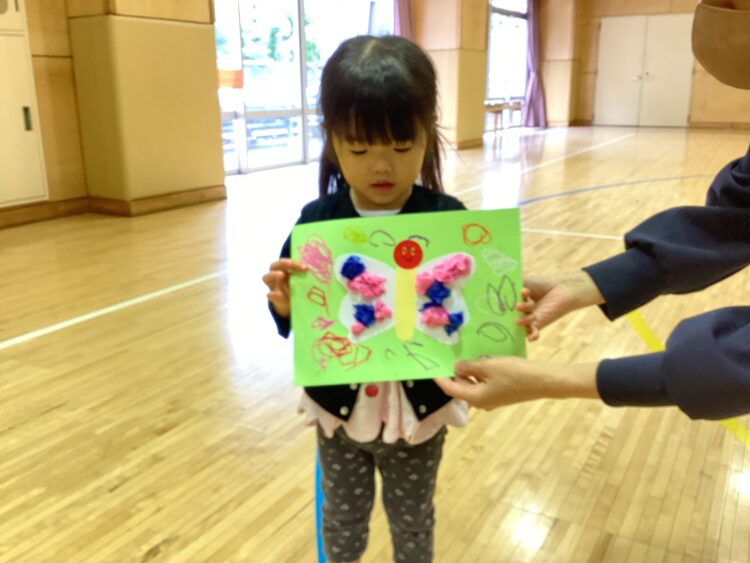 ひまわりぐみ ちょうちょ製作・森あそび ｜ 森村学園 幼稚園